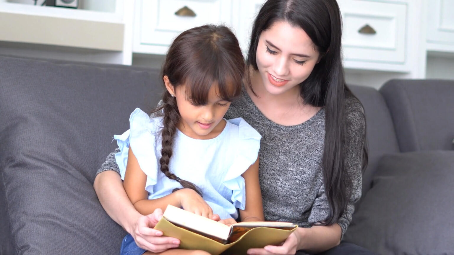 How Age Gaps Shape Sister Bonds - Sisterhood Through the Ages